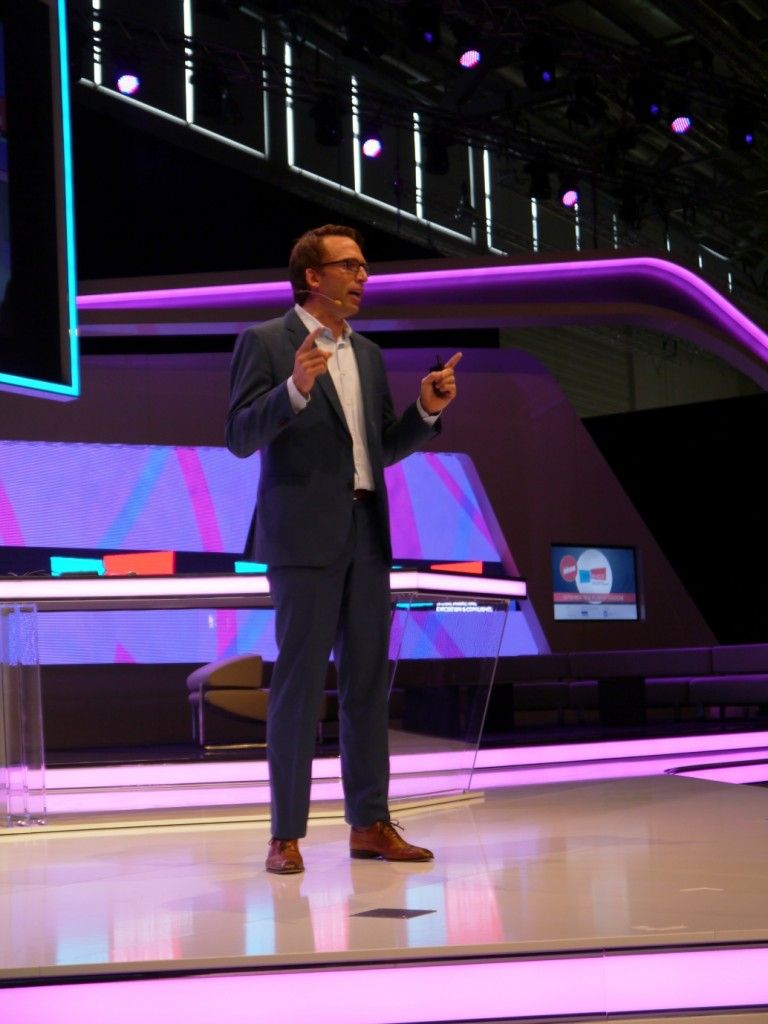 dmexco Keynote von Adobe: Wie Nerds das Marketing umkrempeln ...