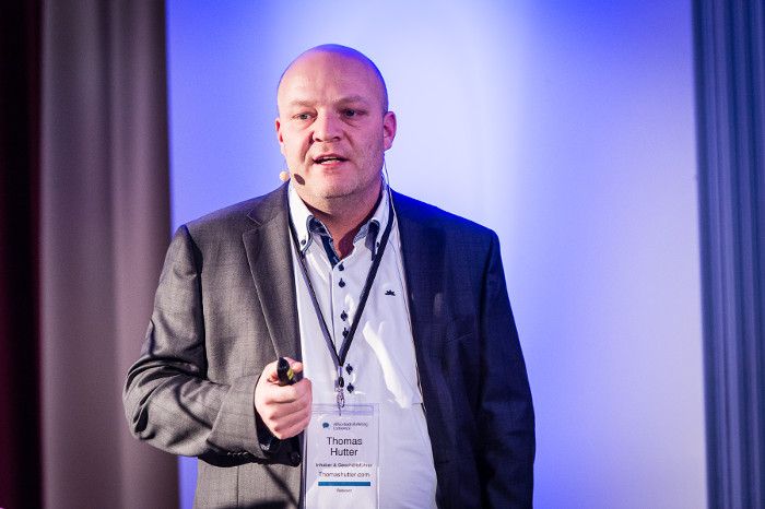 Bühne frei für den Facebook Marketing Rockstar | OnlineMarketing.de